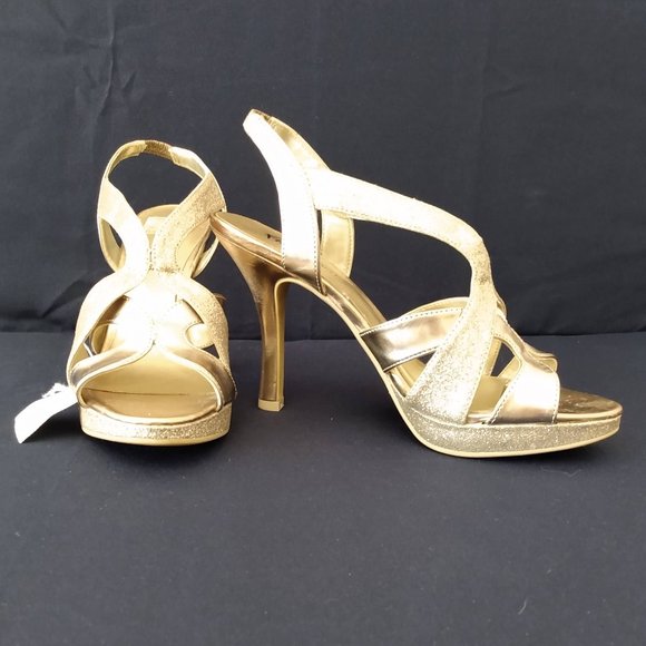 FIONI Nights | Shoes | Fioni Nights Gold Glitter Heels Size 75 | Poshmark